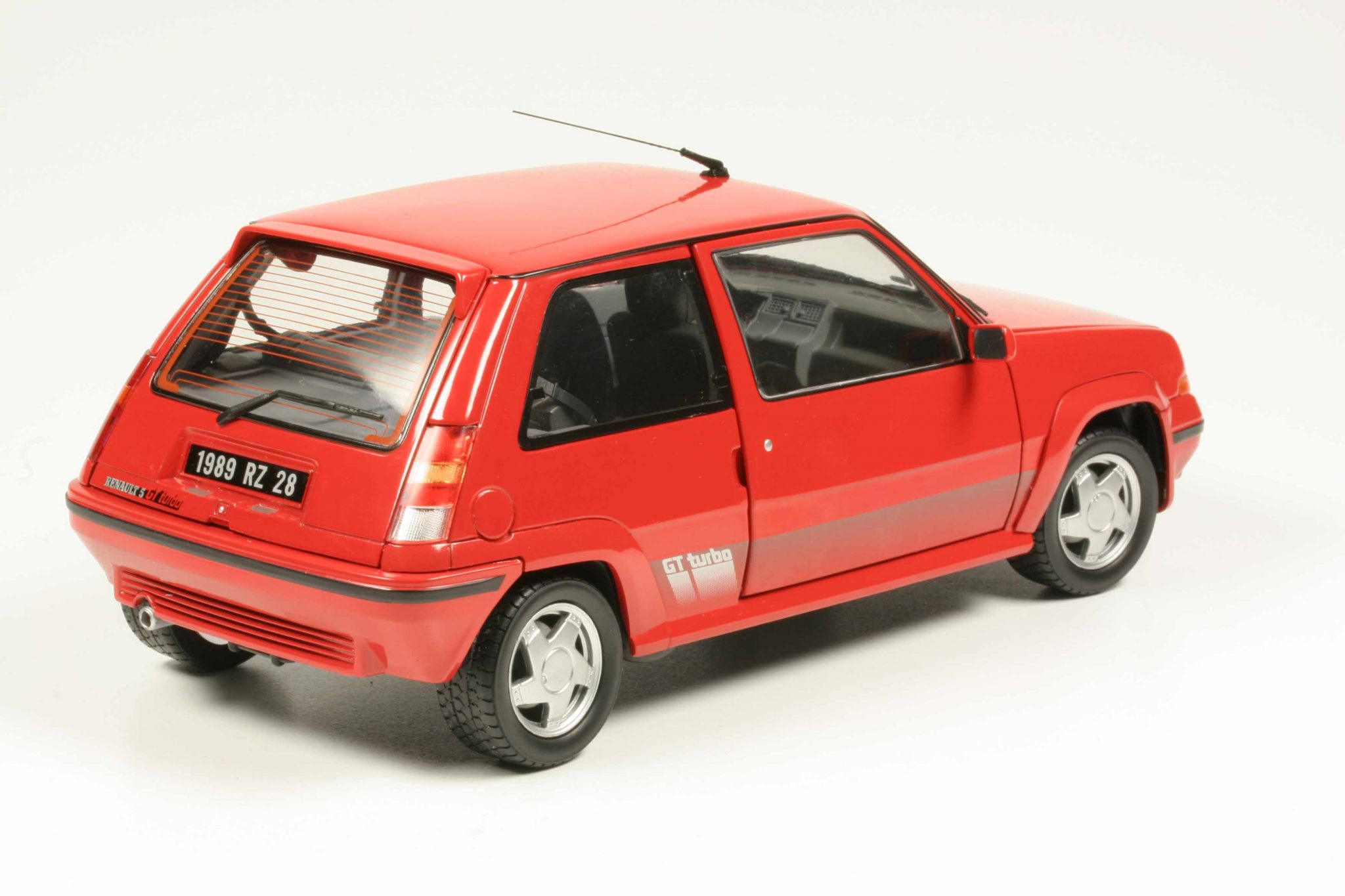 News 1:18 Norev Renault Supercinq GT Turbo 1985 und 1989 – caramini ...