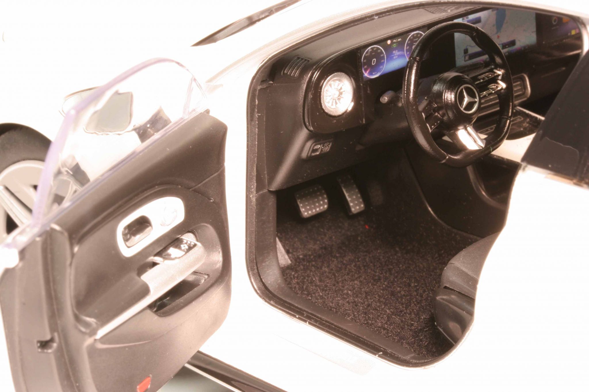 News 1:18 NZG Mercedes CLA Coupé W174 und W178 2025 – caramini-online.de